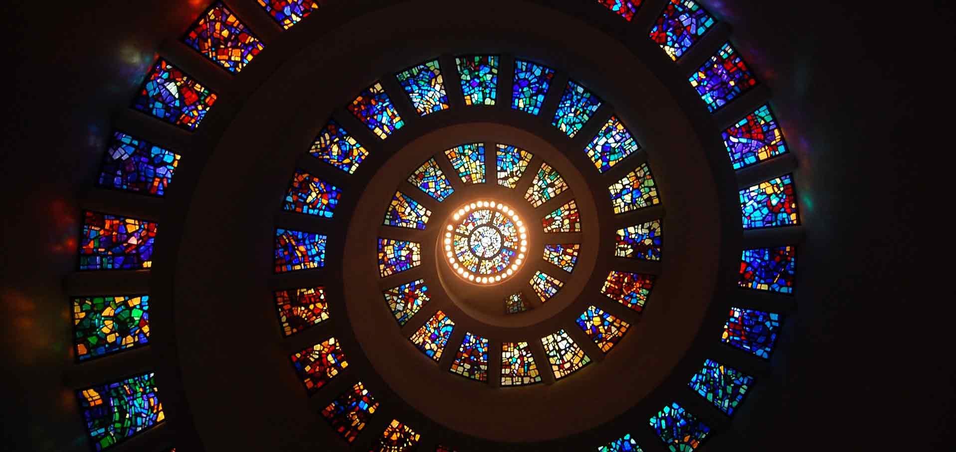 The Sacred Gift and the Faithful Servant - Part I - HandTales